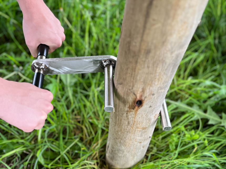 Stainless Steel Pole Lifter - Glampshire